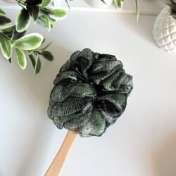 DIY Quick-Dry Scrunchable Shower Sponge on a Stick | Lab Muffin Beauty ...