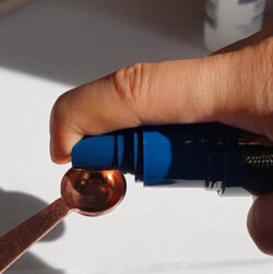 How to Reapply Sunscreen Over Makeup | Lab Muffin Beauty Science